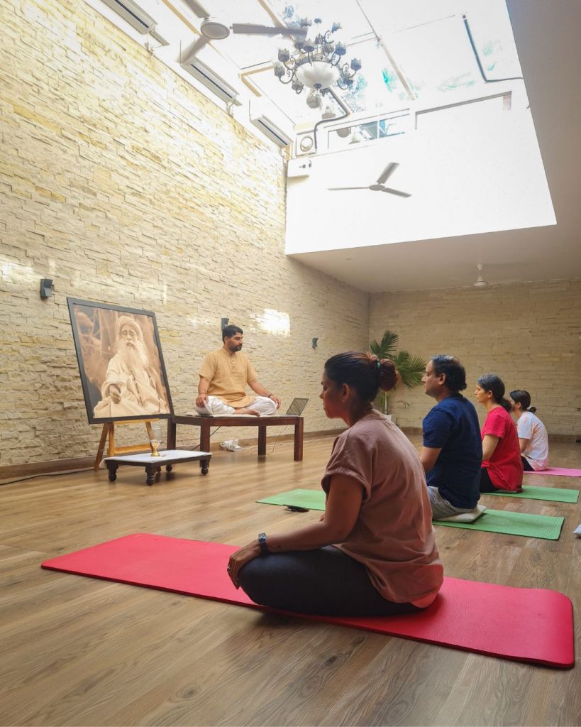 Yoga Classes in Gurgaon - Yoga Near Me - Near Yoga Center