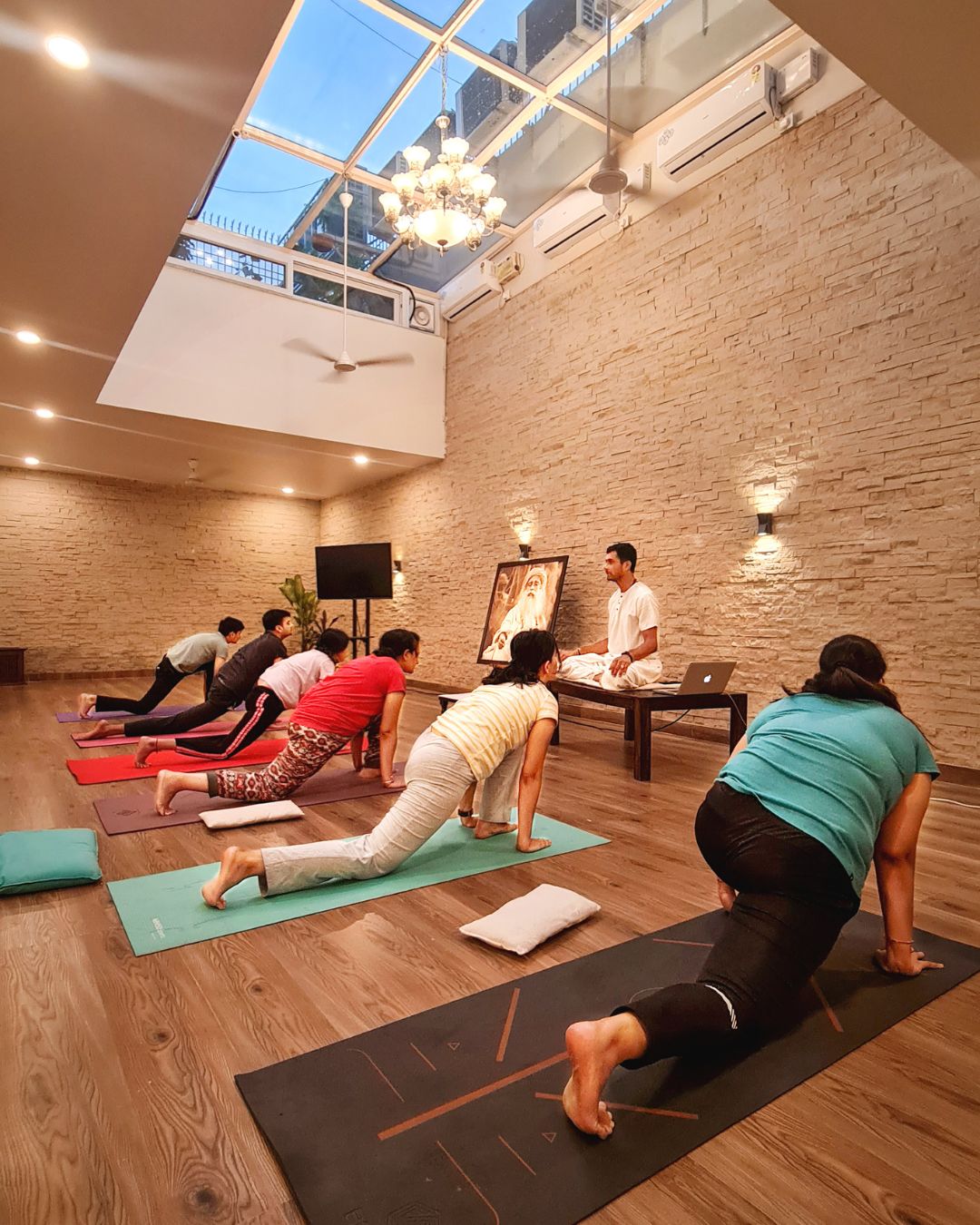Yoga Classes in Gurgaon - Yoga Near Me - Near Yoga Center